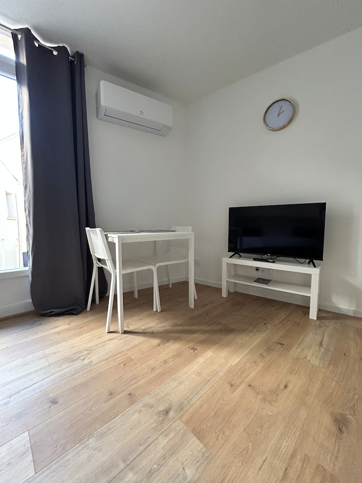 Les Chambres Du Commerce - Saint-Laurent-d'Aigouze