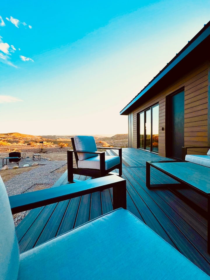 Stellar Retreat At Big Bend - Cabin #2 - Terlingua, TX