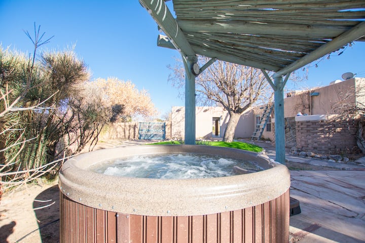 Buffalo Escape+hot Tub+mountain View+pet Friendly! - Corrales, NM