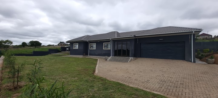 Luxury 6-ppl Retreat Events Private Nature Getaway - Swaziland/ Eswatini