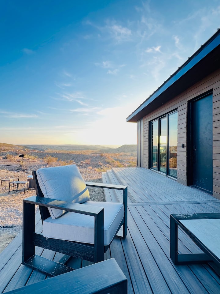 Stellar Retreat At Big Bend - Cabin #3 - Terlingua, TX