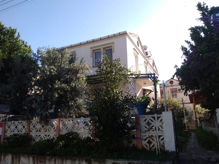 Doğanın  Içinde Sakin Ve Huzurlu Bir Dinlenme - Foça