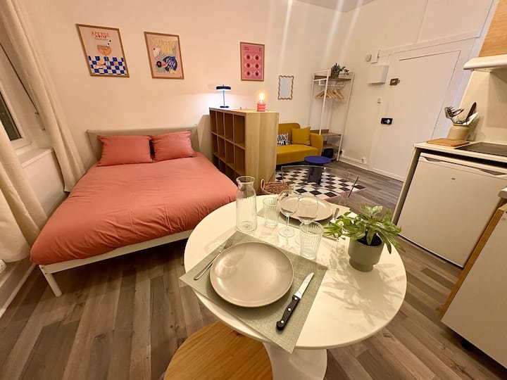 Studio Chic Pour 2 Pers • Stationnement Gratuit - Arras