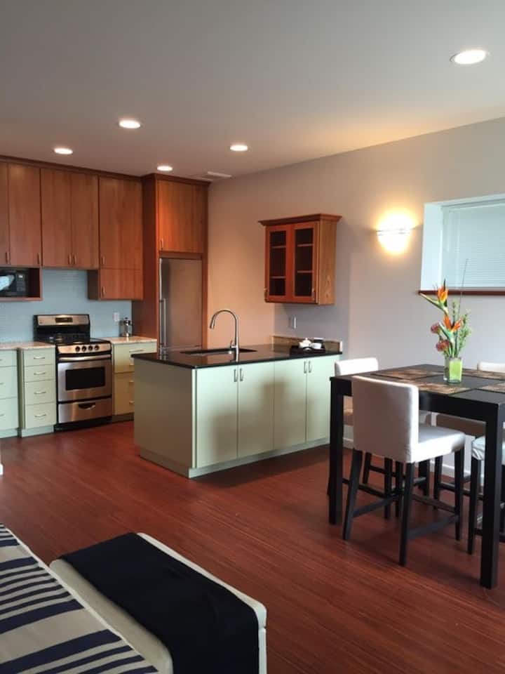 Studio A Minute Walk To The Harbor - Gig Harbor, WA