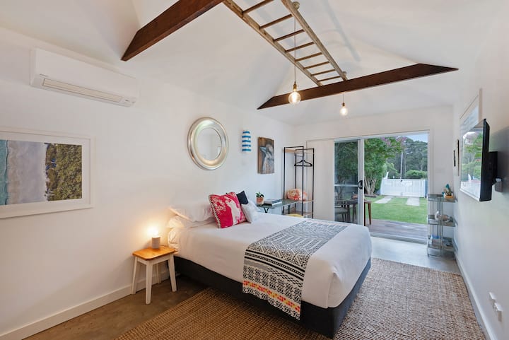 Studio Six Husky: Walk Everywhere, Huge Gardens - Huskisson