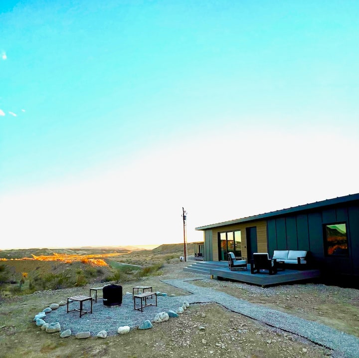 Stellar Retreat At Big Bend - Cabin #5 - Terlingua, TX