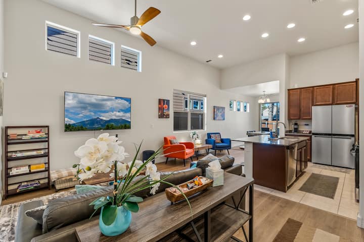 Cozy Mnt. Home - Westside, Sleeps 5, Garage! - 플래그스태프