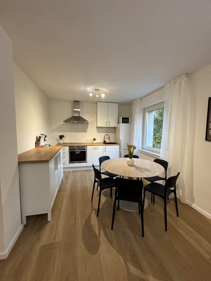 Gemütliche Unterkunft Bei Köln, Autobahn In 7 Min. - Bergisch Gladbach