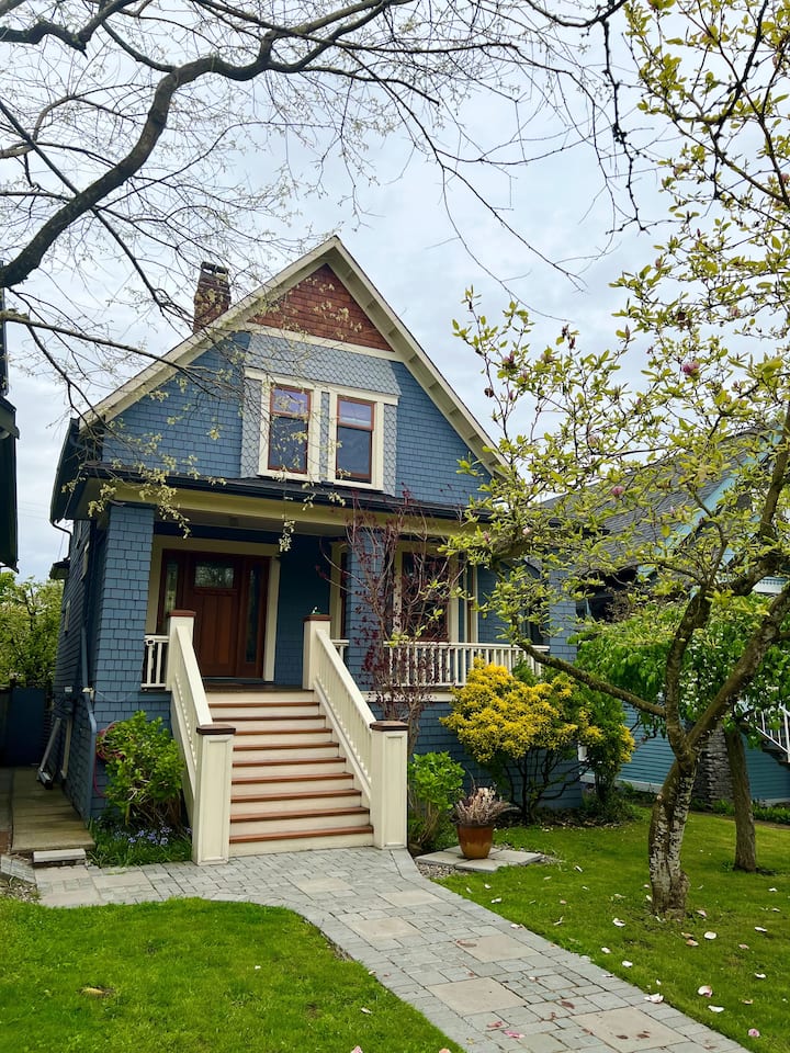 Charming 3br Home Off Main Street - Vancouver