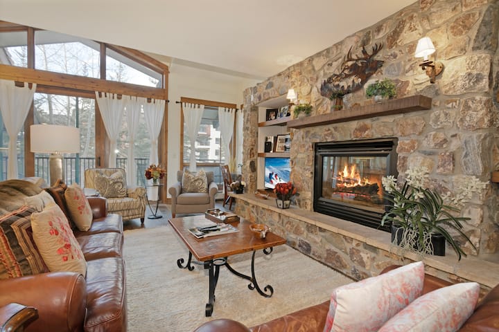 Diamond Upgraded 4bed/4 Bath 150 Yds To Gondola - Vail, CO
