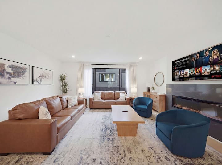 New Modern Nashville Escape With Rooftop Hot Tub - Nashville, TN
