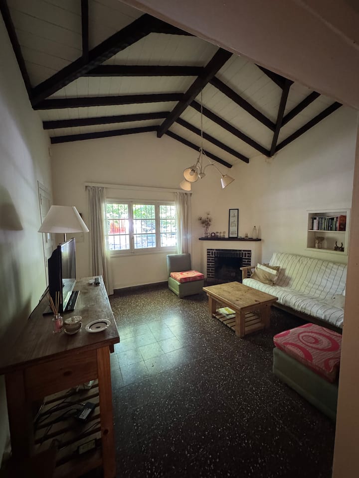 Casa C/ Jardín Y Parrilla - Miramar