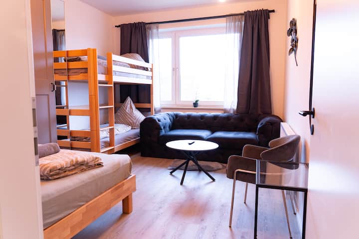 New 3 Room - Near Center & Train - Free Parking - Lubecca