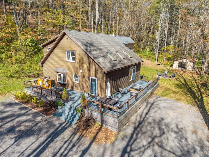 Modern 4br Retreat • Sleeps 10 • 18 Private Acres - Cooperstown, NY