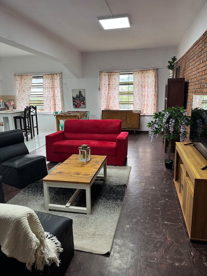 Alojamiento Casa Entera Grande Primer Piso - Colón