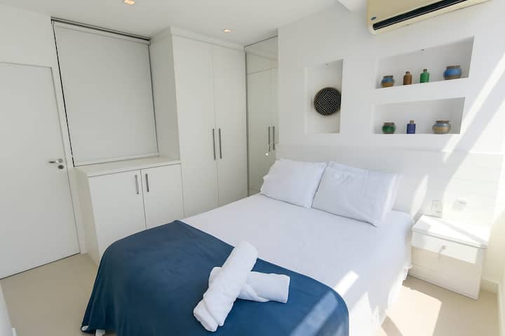 Copacabana: 120 Metros Da Praia - Copacabana