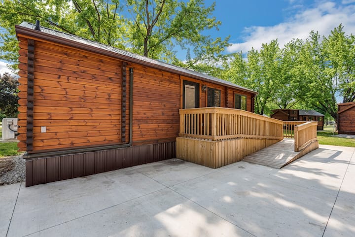 Barton Lake Bungalow Ada - Water park, Fremont