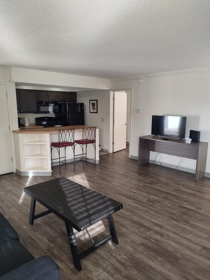 21 Rock At Tallgrass - Andover