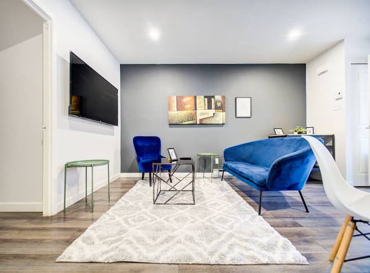 Griffintown Centre Stay – Modern & Spacious - Quebec