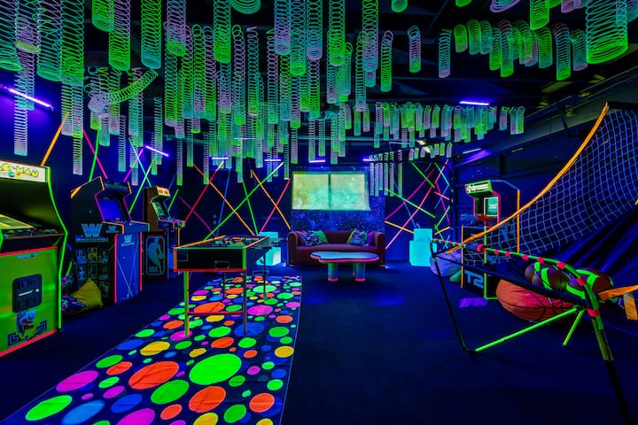 [New] Private 5br Pool Villa | S-west Bakersfield - Bakersfield, CA