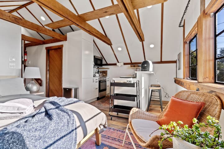 Cozy Studio In North Berkeley - El Cerrito, CA
