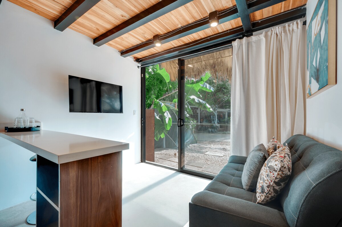 Lofts 4 y 5: moderno 2BR/2BA cerca de la playa, restaurantes ...