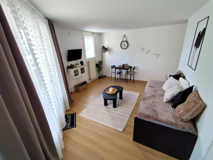 Grand Studio Avec Vue Douze Colonnes – Proche Rer - Cergy