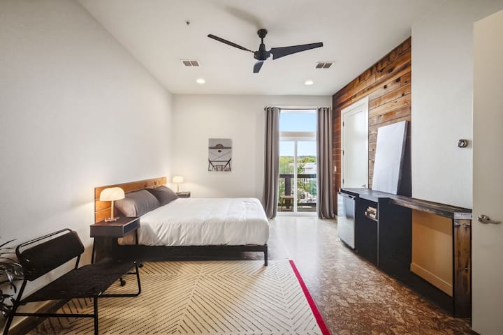 The Tctx Urban Lodge + Hip Luxury Suite - New Braunfels, TX