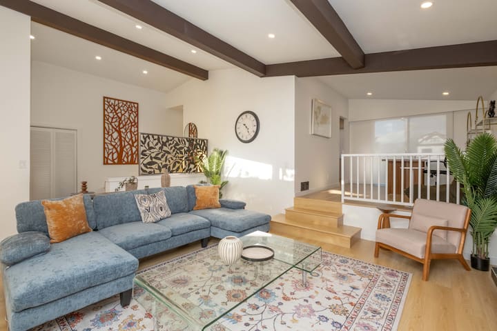 Urban Comfort: Newly Renovated 3br/2ba Vancouver - Vancouver