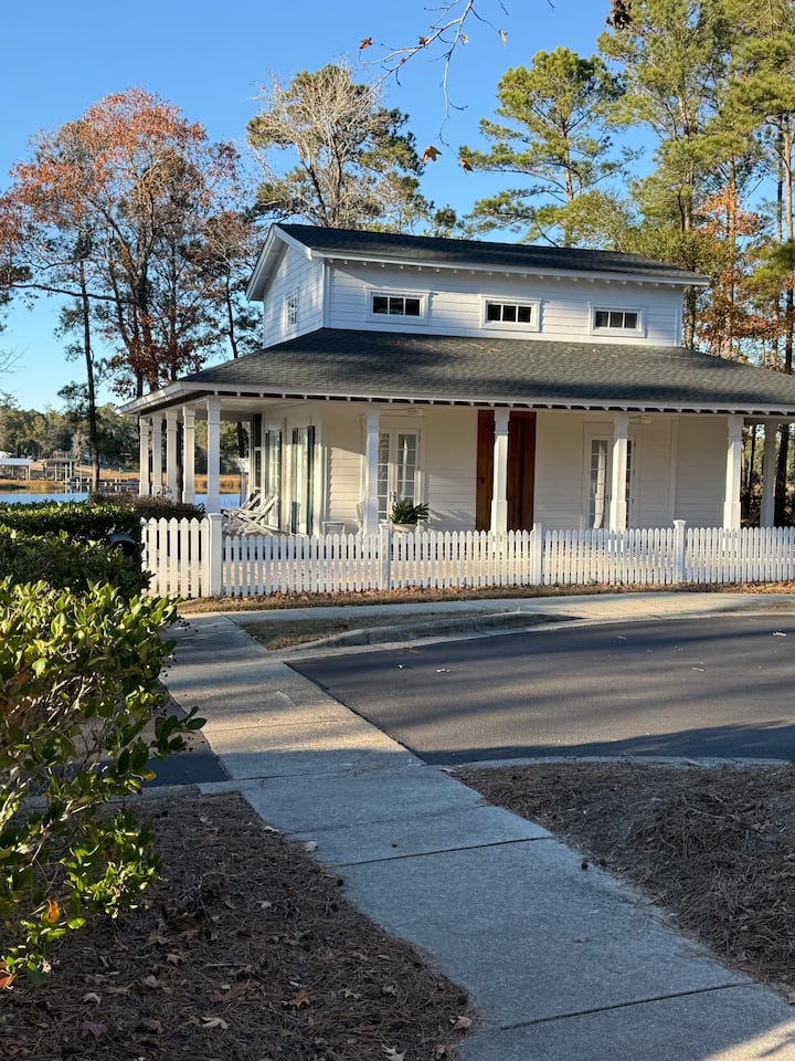 Coastal Waterfront Retreat - Sunset Beach, NC