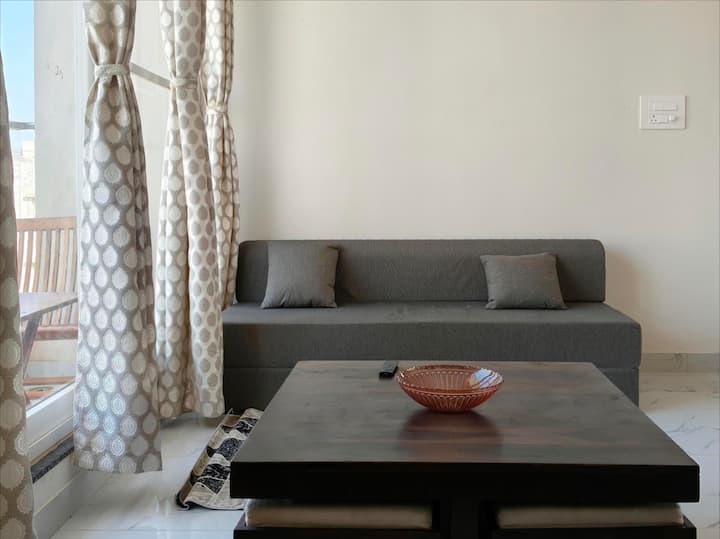 Attractive 3bhk Near Btm Layout 401 -