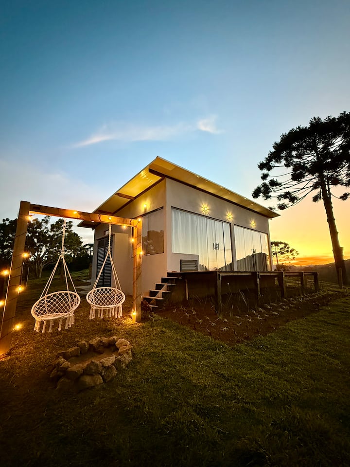 Brumas Do Alto - Vista Panorâmica E Cachoeira - Brazil