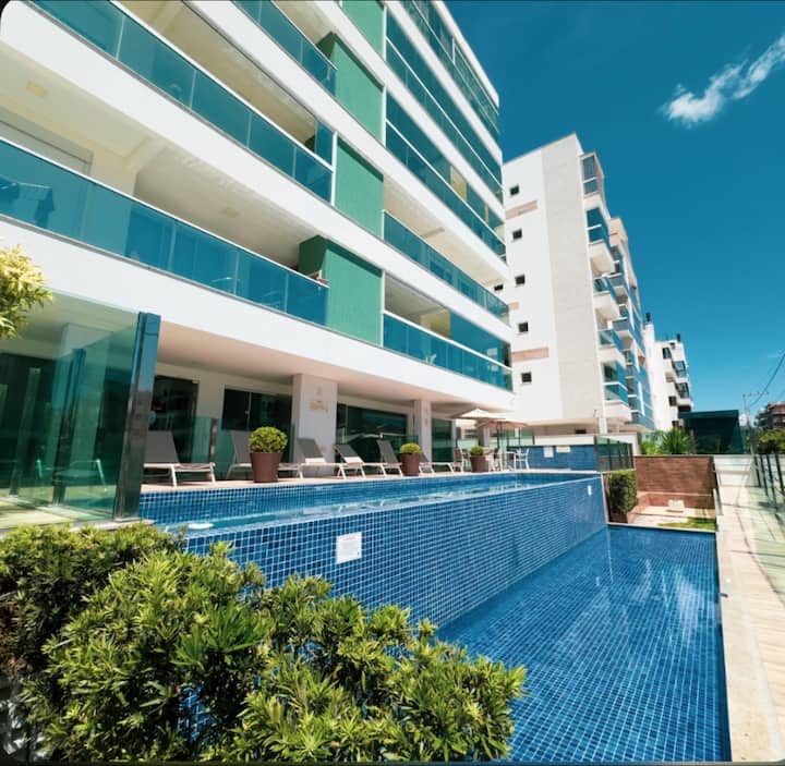 A 200m Da Praia! Conforto E Localização Ideal. - Governador Celso Ramos