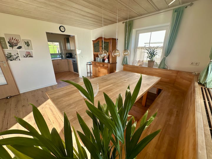 Ruhiges Ferienhaus Mit Garten & Weitblick - Bad Wurzach