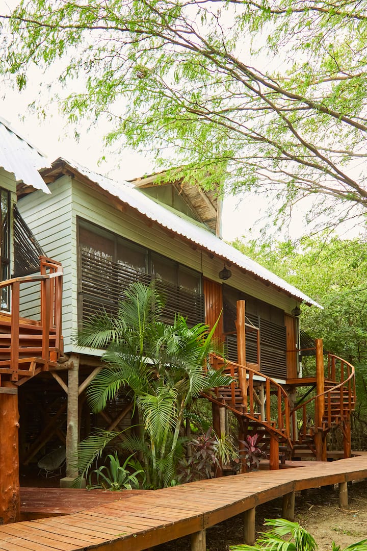 Sohla Popoyo · Deluxe Room · Pool View3 - Nicaragua