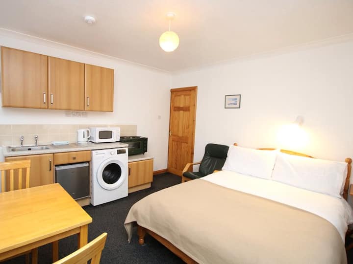 Orkney Studio Holidays - Kirkwall