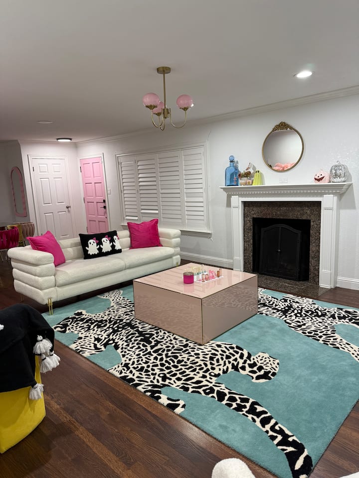 For The Gorl’s - Stockton, CA