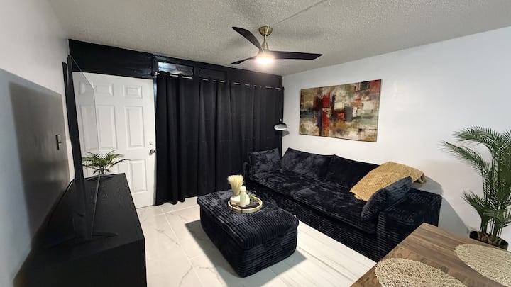 The Luxe Retreat - Jonesboro, AR