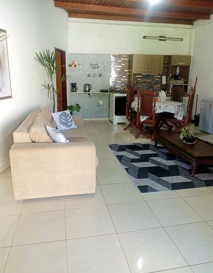 Casa Para Até 6 Hóspedes. Estacionamento Privativo - Rivera Department