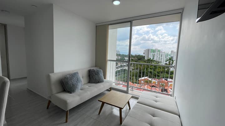 Cozy Apartment With Pool And City View - Armenia, Colombia