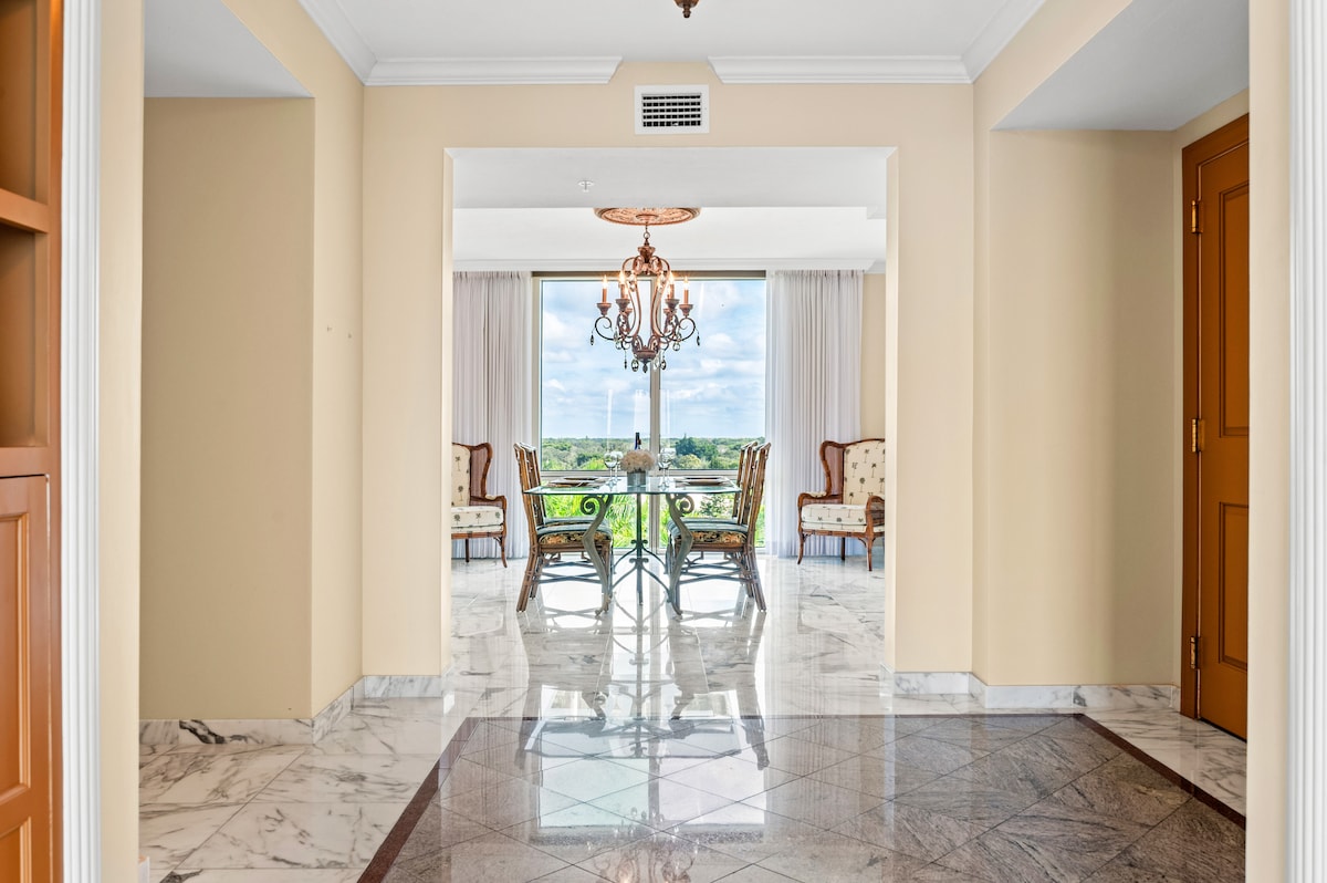 Live Above It All at The Claridge - Pelican Bay - Houses for Rent in ...