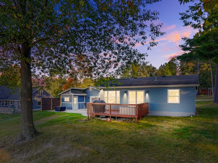 Stone Ledge Lake Sauna&spa - Tustin, MI