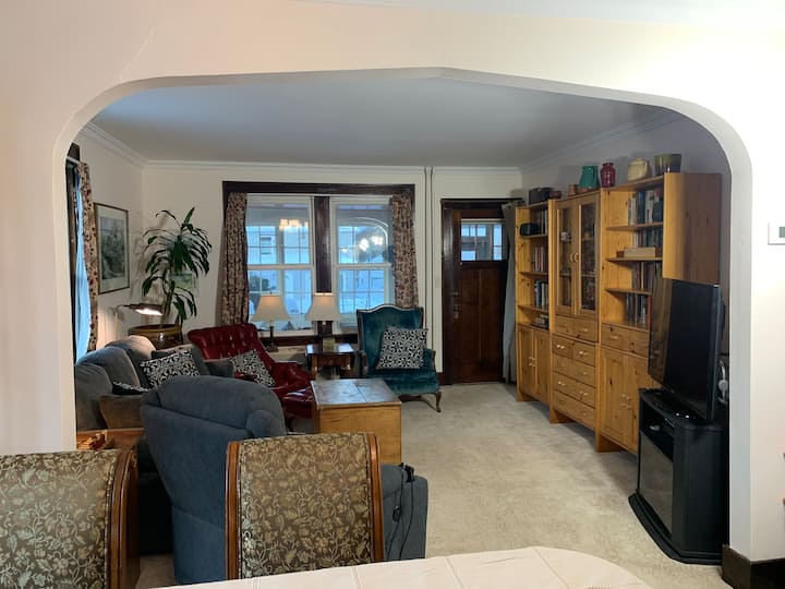 Northwoods Den - German-inspired Retreat - Marquette, MI