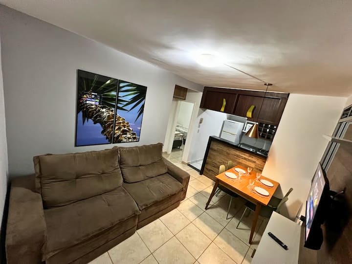 Apê Térreo Com ÁRea Privativa E Segurança - Brazilië