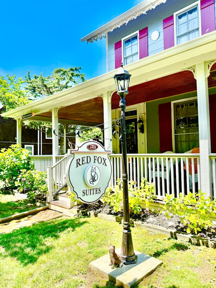 Gray Fox Apartment •Victorian Stay - Cape May, NJ
