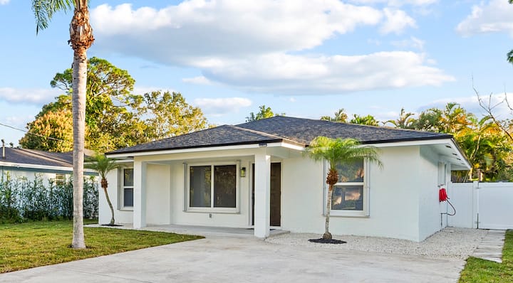 Private Jupiter 4br | Minutes To Beach & Golf - Jupiter, FL