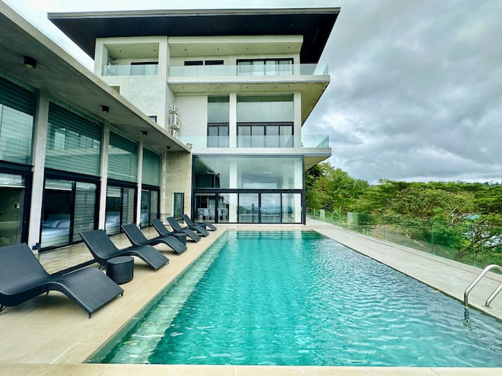 Cody’s Place At Canyonwoods Residential Resort - Filipijnen