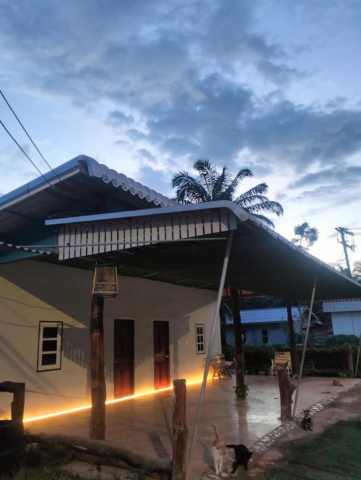 Happy House - Koh Phi Phi Don