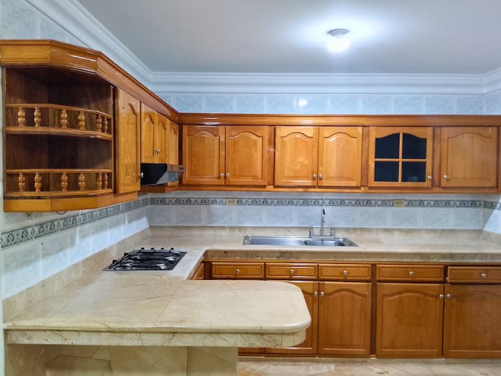 ¡Apartamento Acogedor En El Corazón De La Ciudad! - Manta