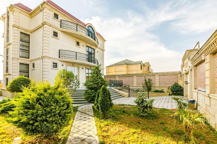 Moderin Villa In The Center Baku - Baku